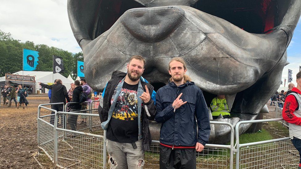 Download: 'We've got tickets to a post-Covid festival' - BBC News