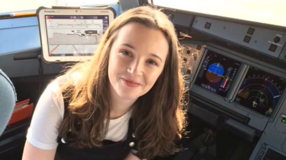 Devon dad writes novels to inspire young pilot daughter - BBC News