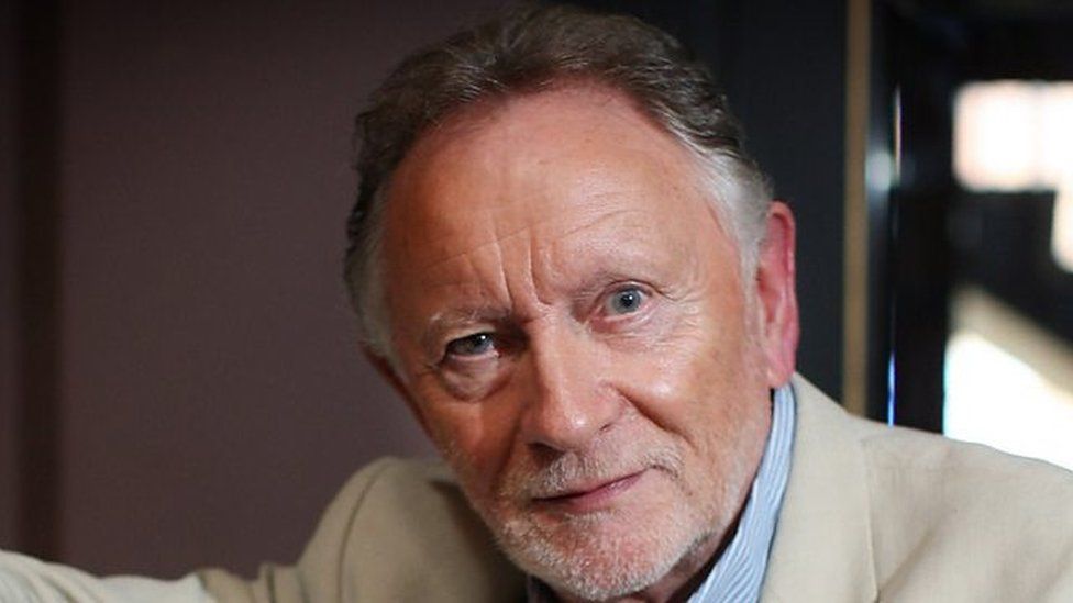 Phil Coulter 'delighted' by freedom of city honour - BBC News