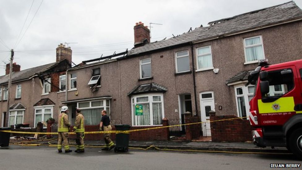 Newport house fire spreads to neighbouring properties - BBC News