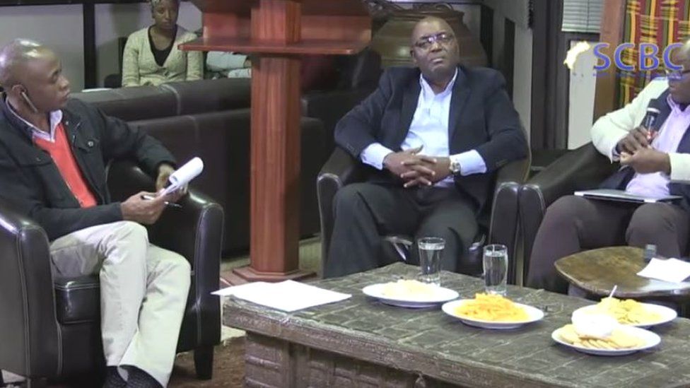 Cameroon bans 'opposition' English-language TV channel - BBC News