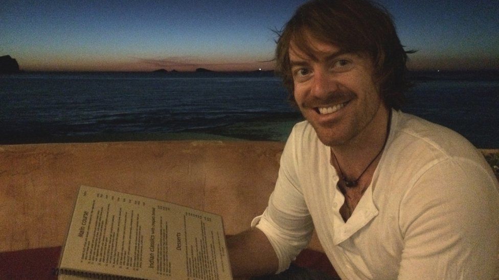 Cirque de Soleil performer died in Swiss paraglider crash - BBC News