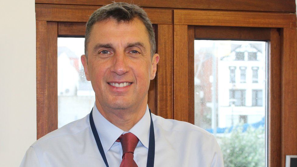 U-turn on Isle of Man gas standing charges - BBC News