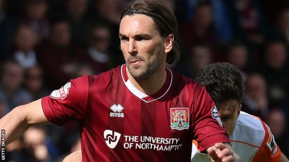 Ricky Holmes: Charlton Athletic sign Northampton midfielder - BBC Sport
