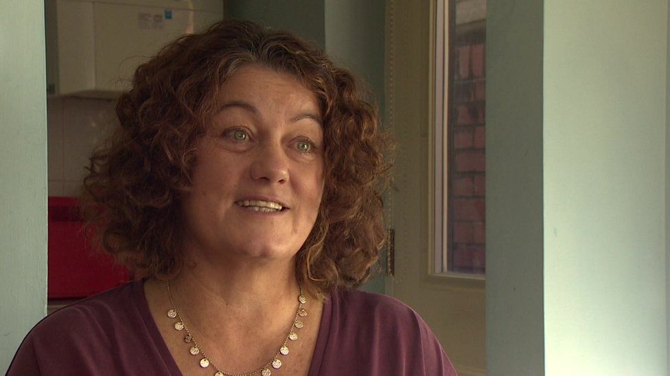 People in need of support sharing their homes in Cornwall - BBC News