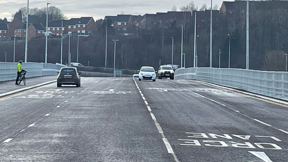 New £43m Stoke-on-Trent link road opens to drivers - BBC News