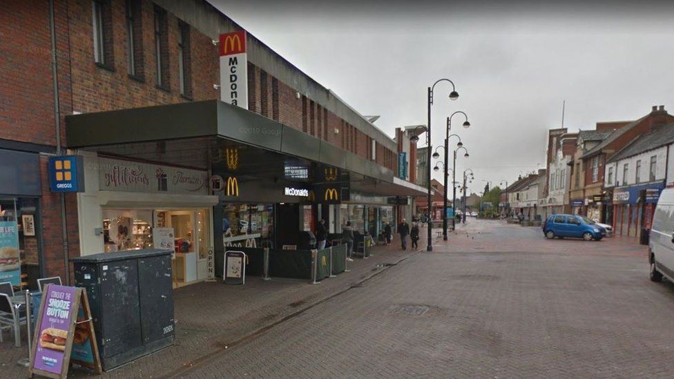 Two teenagers arrested after girls raped in Nuneaton - BBC News