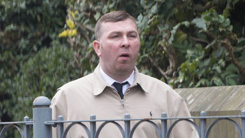 Jail warning for fake detective who assaulted teenager - BBC News