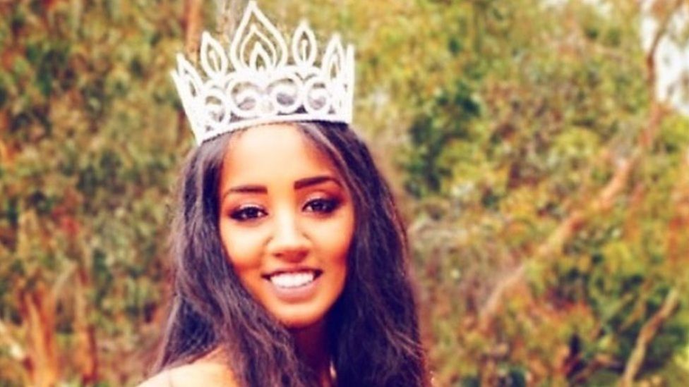 Miss Turkey stripped of her crown over coup tweet - BBC News