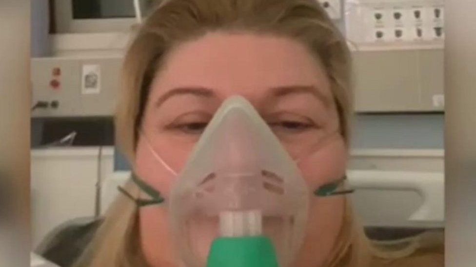 Leeds Covid patient Kelli Day's long road to recovery - BBC News