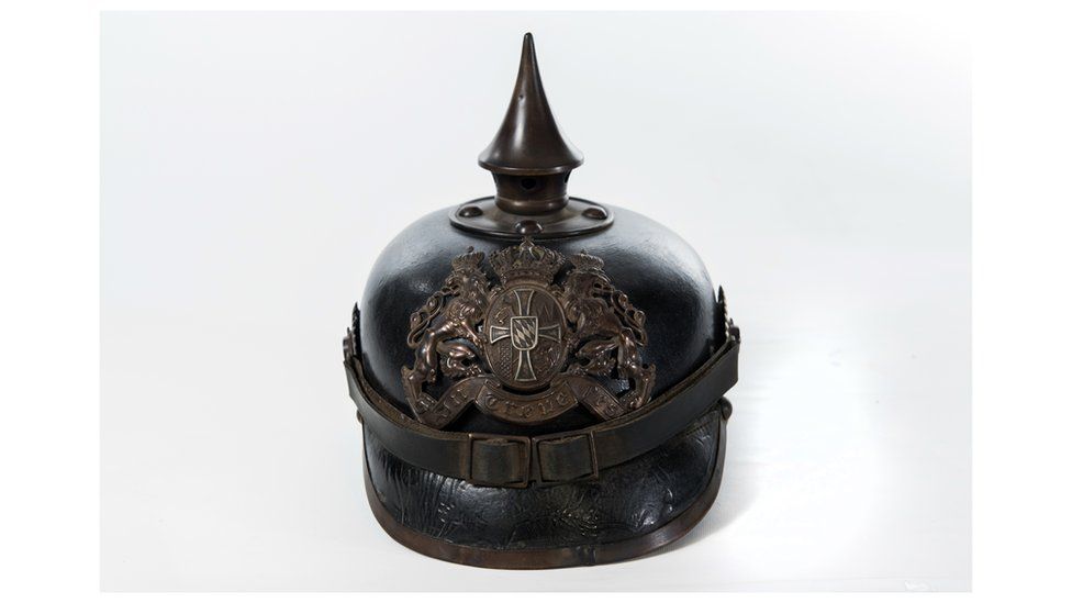Rare First World War objects go on display in Croydon - BBC News