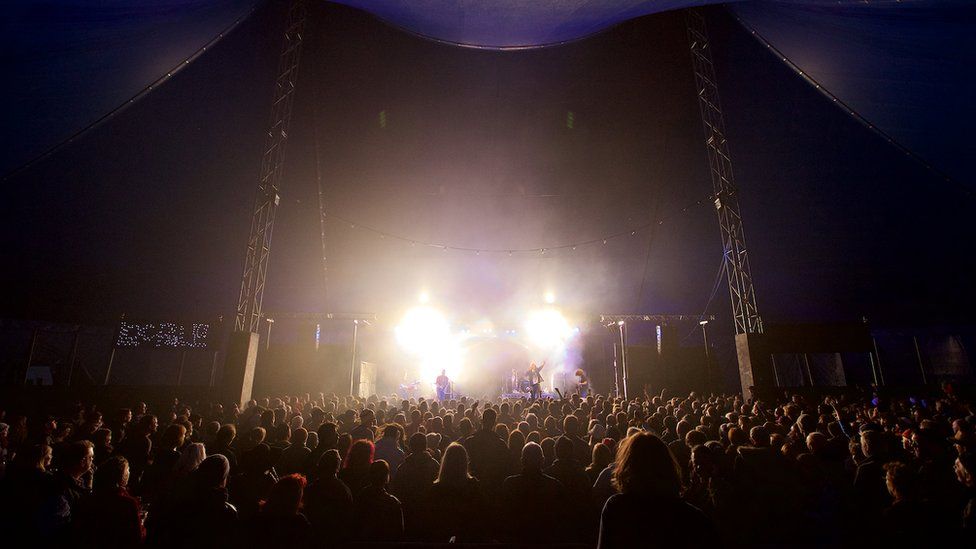 Pictures from Ullapool's Loopallu music festival - BBC News