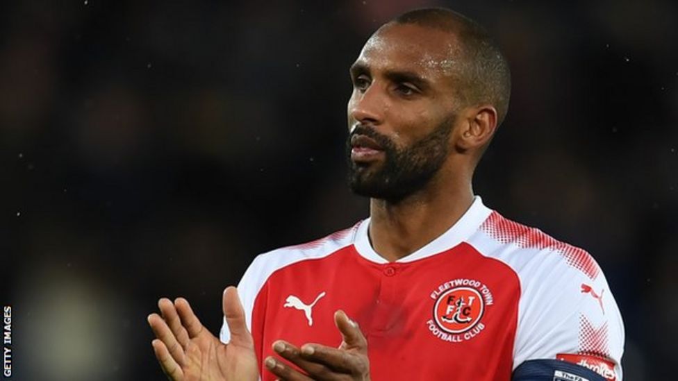 Nathan Pond: Fleetwood Town captain leaves to join Salford City - BBC Sport