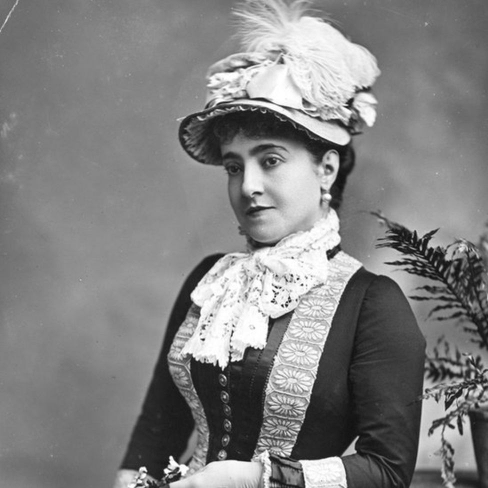 Pwy oedd Adelina Patti? - BBC Cymru Fyw