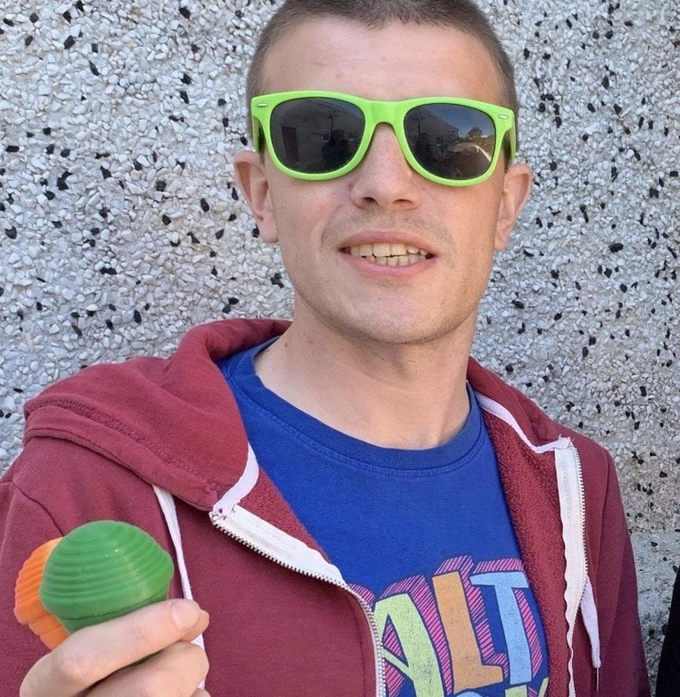 Cornwall 3D printers replicate autistic man's favourite toy - BBC News