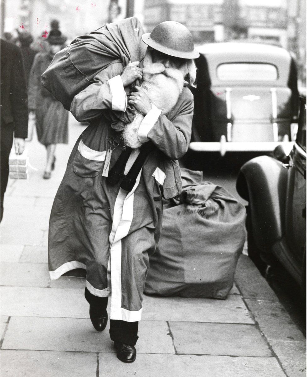 Caught on Christmas camera: Santa snaps over the decades - BBC News