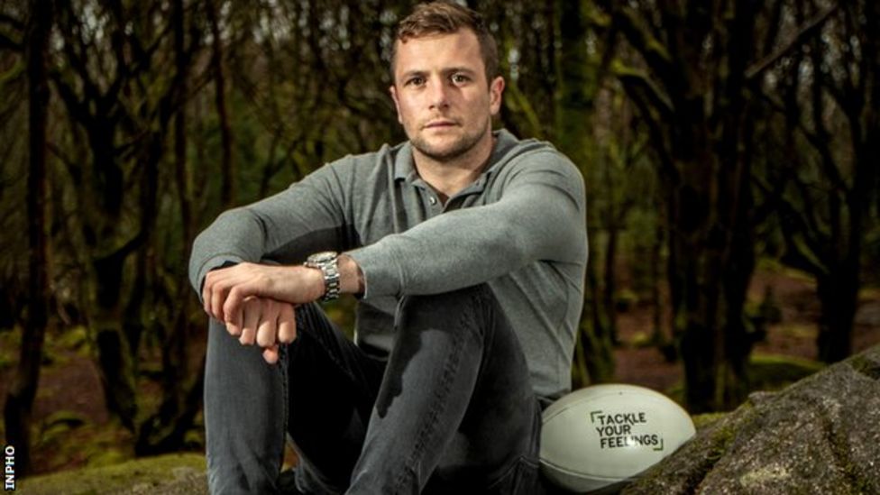 Jack Carty welcomes Ian Madigan's return to Irish rugby - BBC Sport