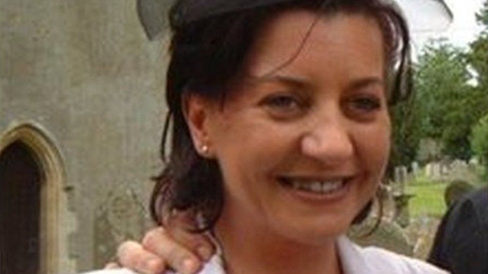 Cambourne murder accused tells 999: 'I've killed my wife' - BBC News