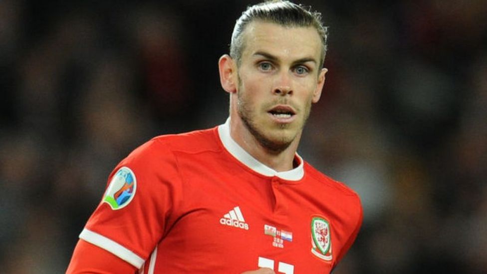 Euro 2020: Wales fans facing 'astronomical' costs - BBC News