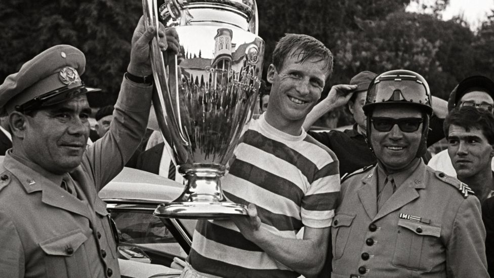 Billy McNeill funeral: Fans and football greats pay respects to Celtic ...