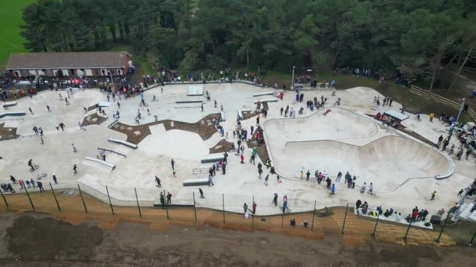 New Jersey skatepark receives positive feedback - BBC News