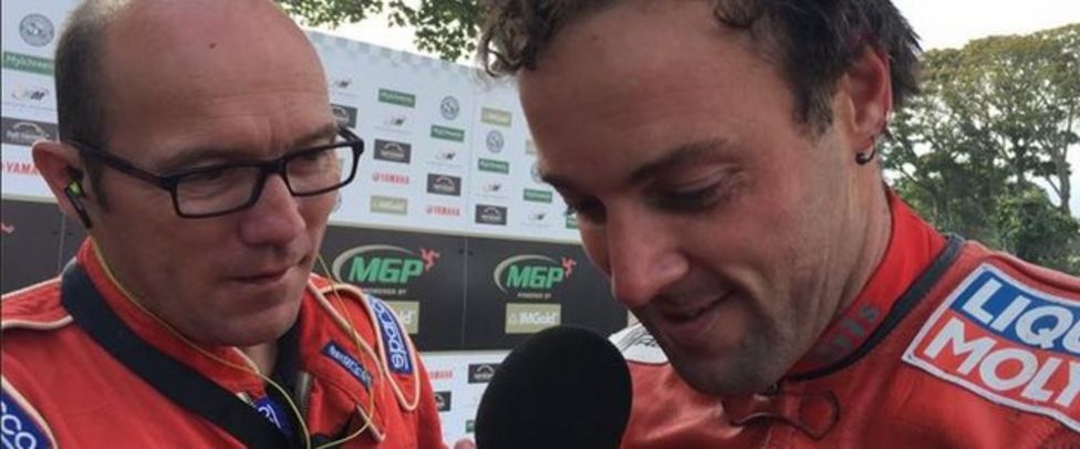 Manx Grand Prix 2016: Andrew Dudgeon wins thrilling Junior GP - BBC Sport