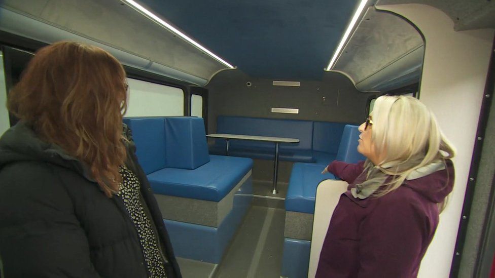 Blackpool charity transforms bus into mobile homeless shelter - BBC News