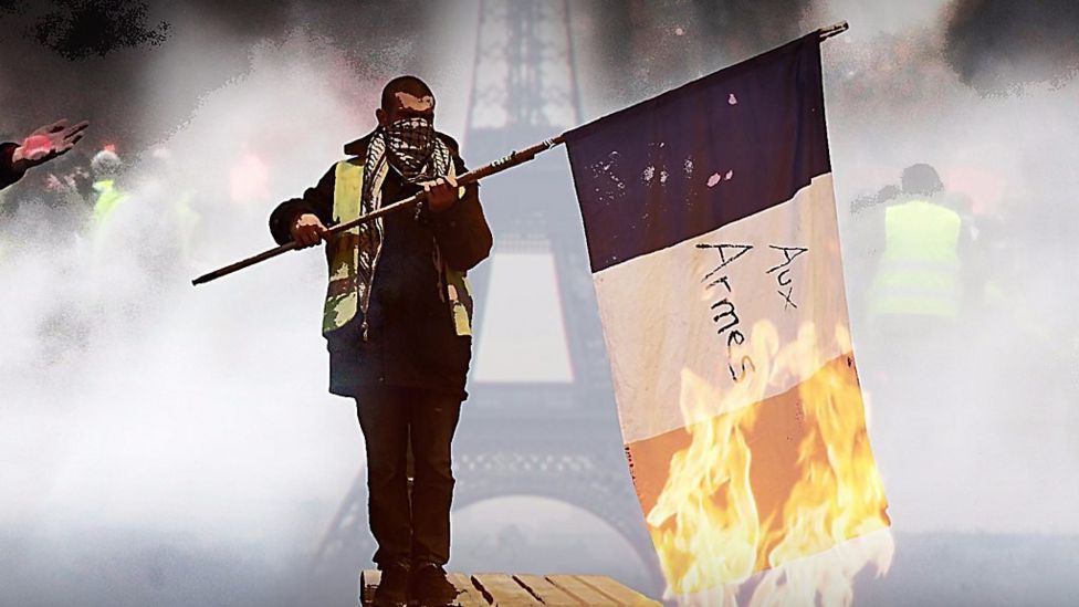 In pictures: France's latest protests - BBC News