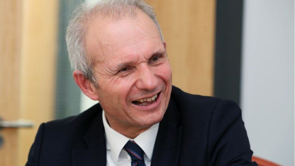 Mark Lancaster to stand down as Milton Keynes North MP - BBC News