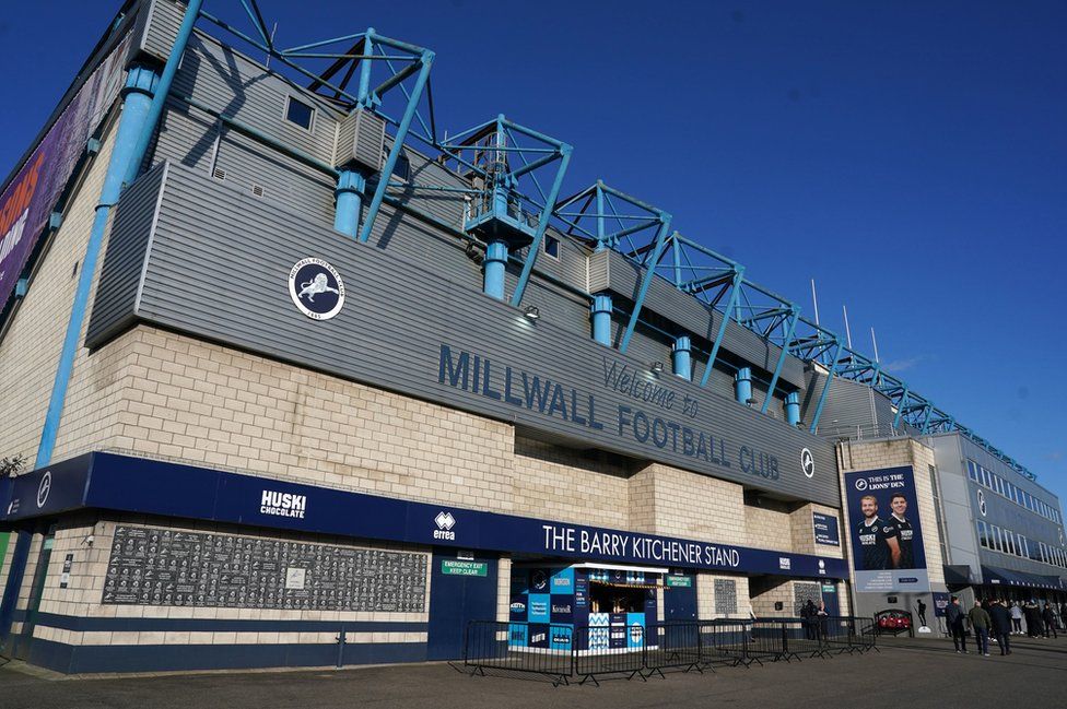 Millwall FC hails 999-year lease on The Den as 'landmark deal' - BBC News