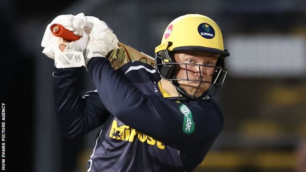 Glamorgan Cricket: Colin Ingram targets new contract - BBC Sport