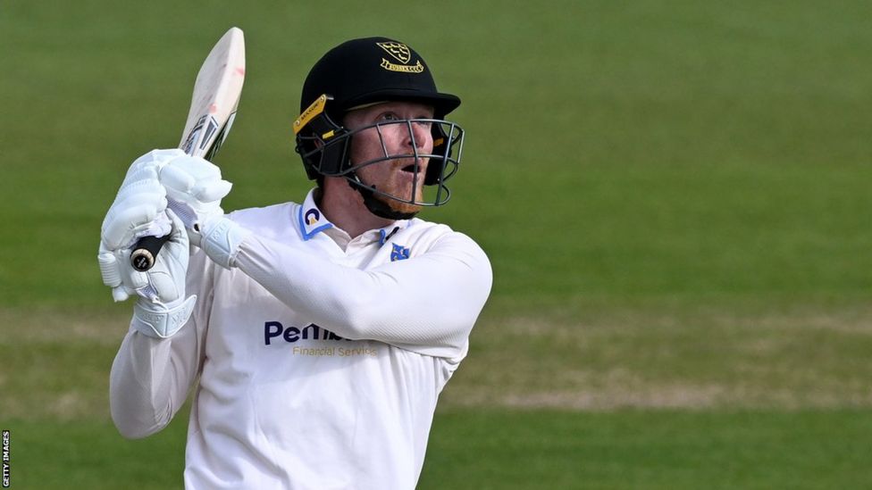 County Championship: Sussex edge Yorkshire after Tom Alsop's 95 - BBC Sport