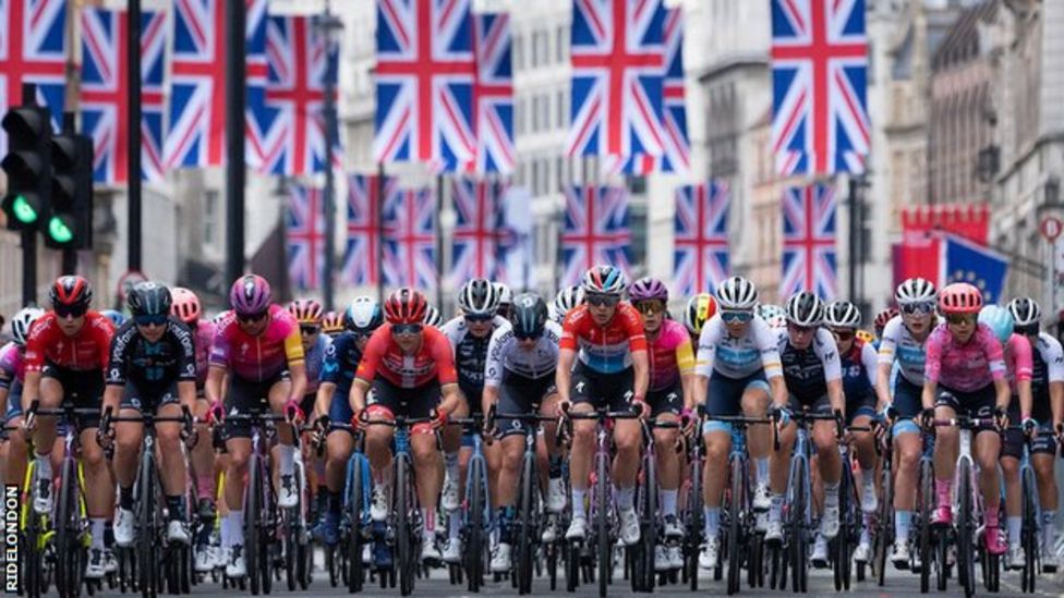 Ride London Classique 2023 BBC TV Schedule As Lizzie Deignan Competes Ride London Classique 2023 BBC TV Schedule As Lizzie Deignan Competes