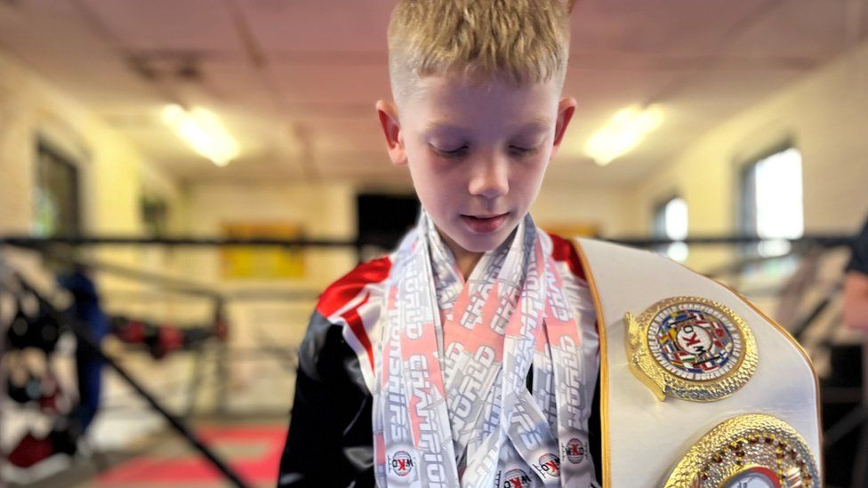 NI junior kickboxers bring home gold medals for Lurgan club - BBC News