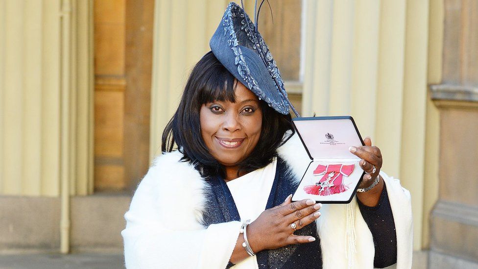 Entertainment week in pictures: 27 Nov - 3 Dec - BBC News