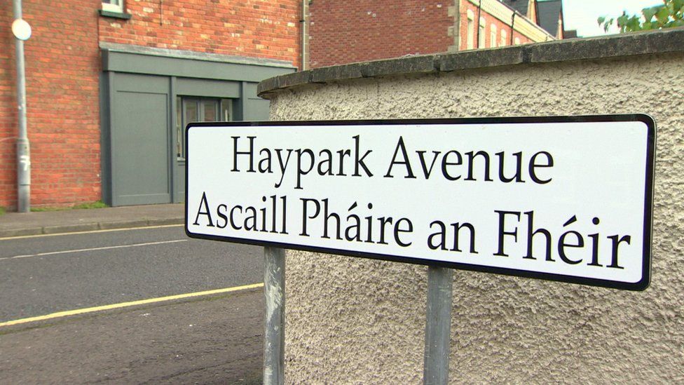 Belfast: Irish language street sign mistakes 'not good enough' - BBC News