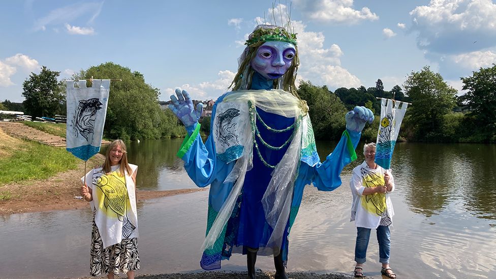 Goddess of the Wye highlights river's pollution levels - BBC News