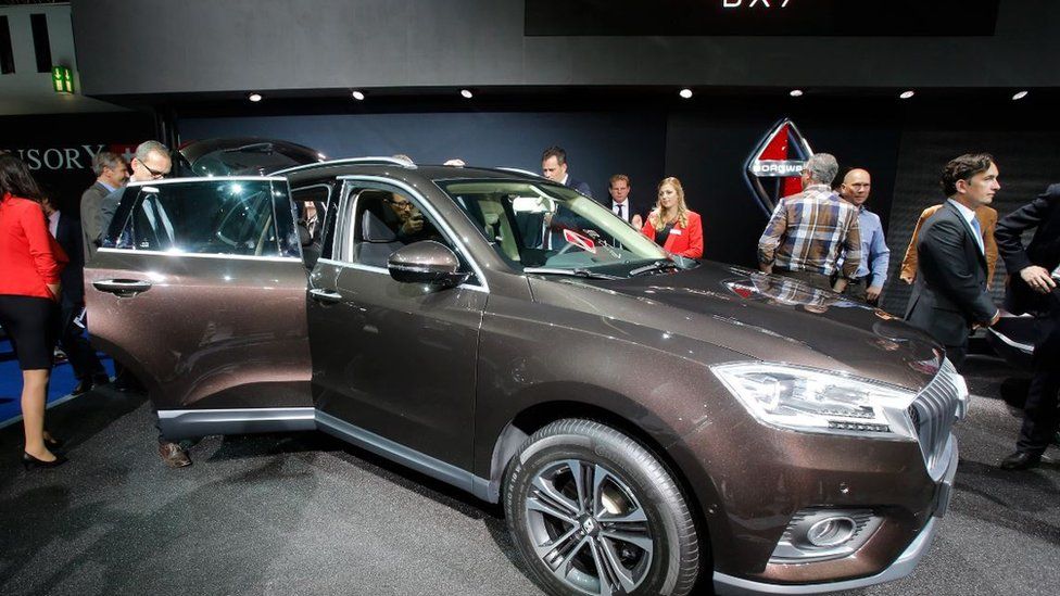 Car industry drives into Frankfurt - BBC News