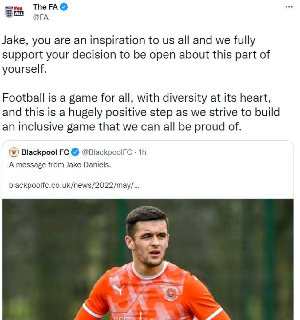 Jake Daniels: Blackpool footballer comes out as gay - BBC Newsround
