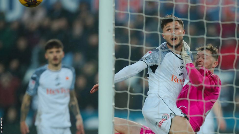 Conor Hazard: Plymouth Argyle goalkeeper 'outstanding' in Swansea City ...