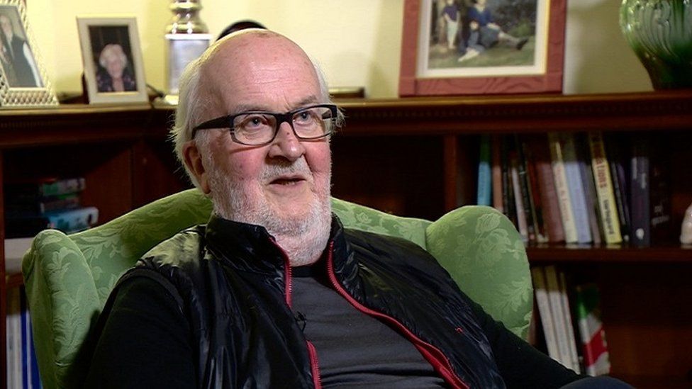 Calls for child abuse inquiry to 'widen scope' - BBC News