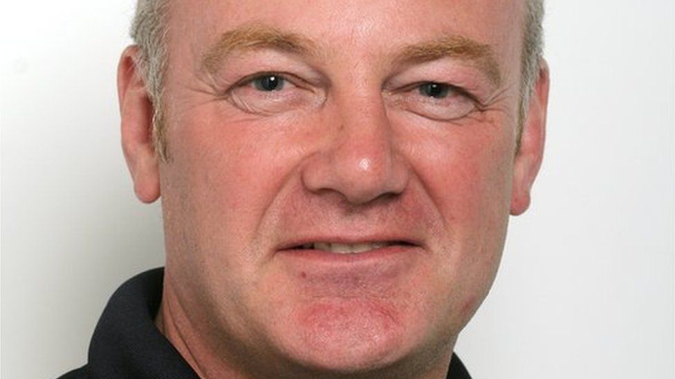 New Year Honours: Fireman made OBE for global rescues - BBC News