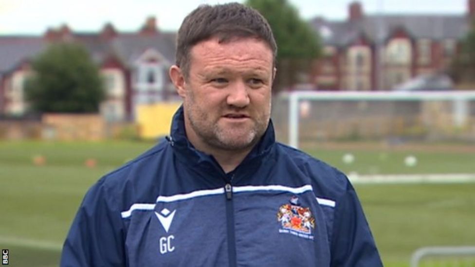 Europa League preliminary round: NSÍ Runavík 5-1 Barry Town United ...