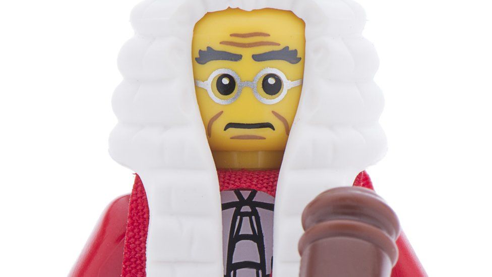 Judges win claim over pension scheme changes - BBC News