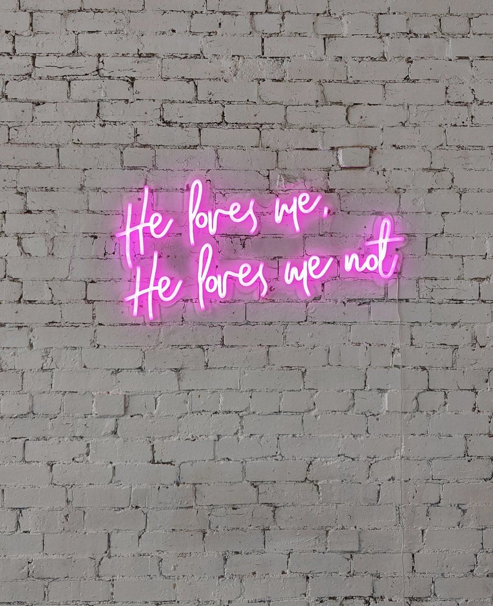 Your pictures on the theme of 'neon signs' - BBC News