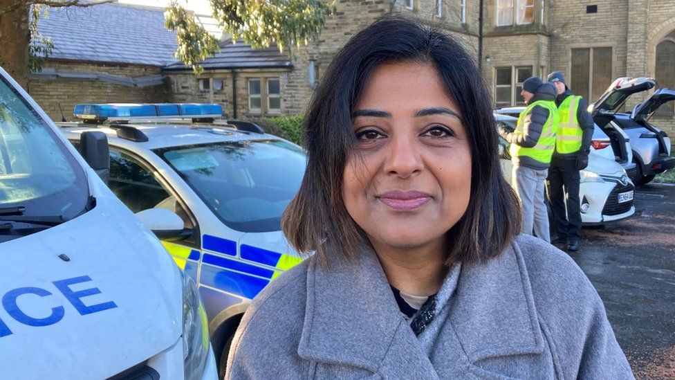 Campaign bids to rid Bradford of dangerous driving tag - BBC News