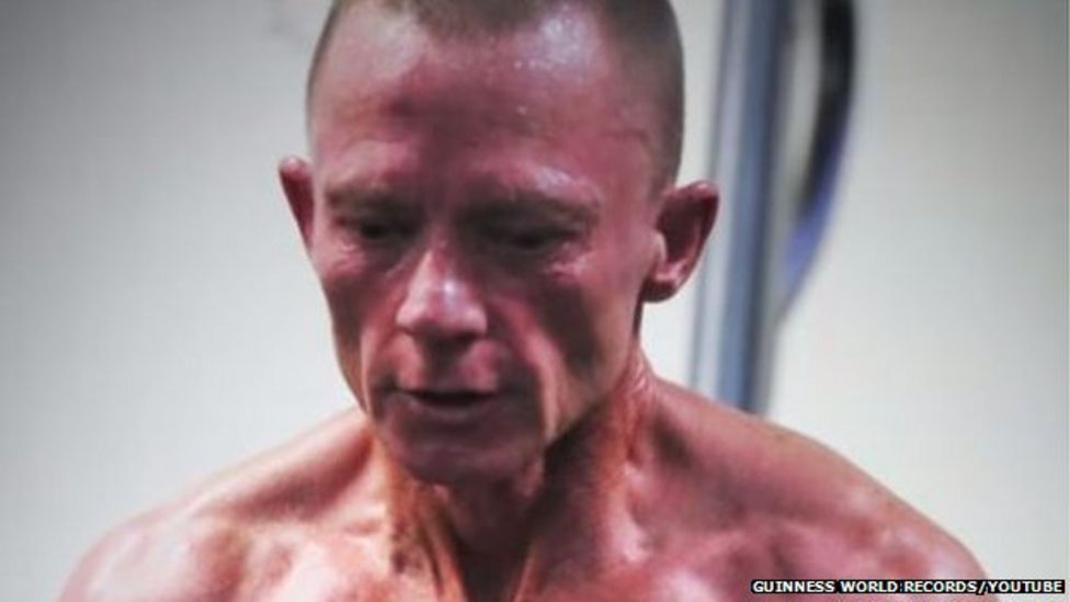 Man breaks push-up record to prove 'Welsh are superior' - BBC News