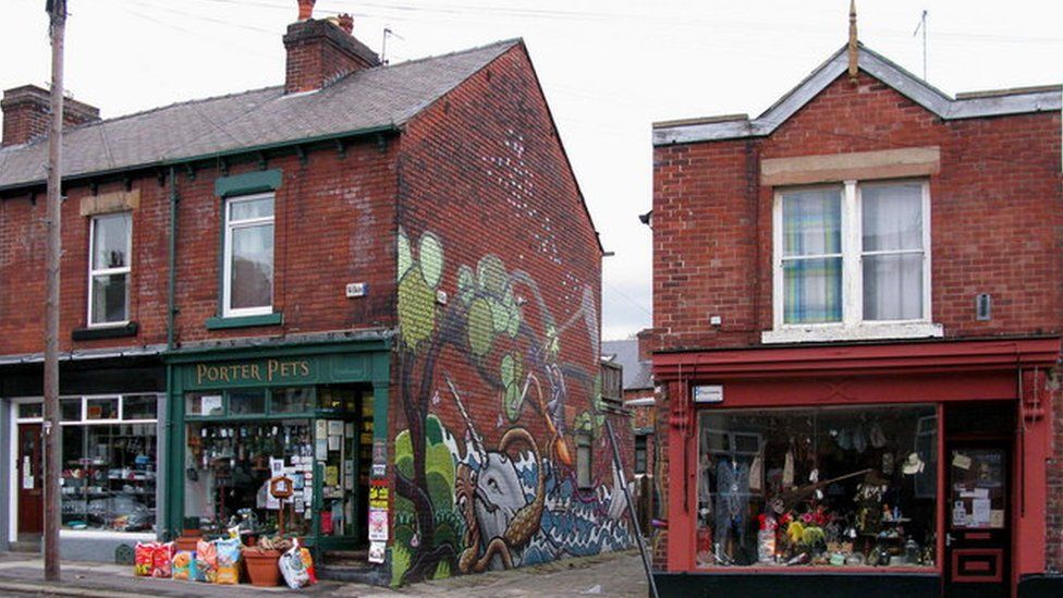Sharrow Vale Market threatened by council price hike - BBC News