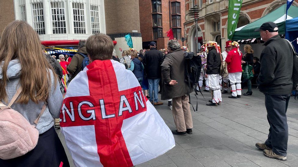Leicester's St George's Day celebrations return - BBC News