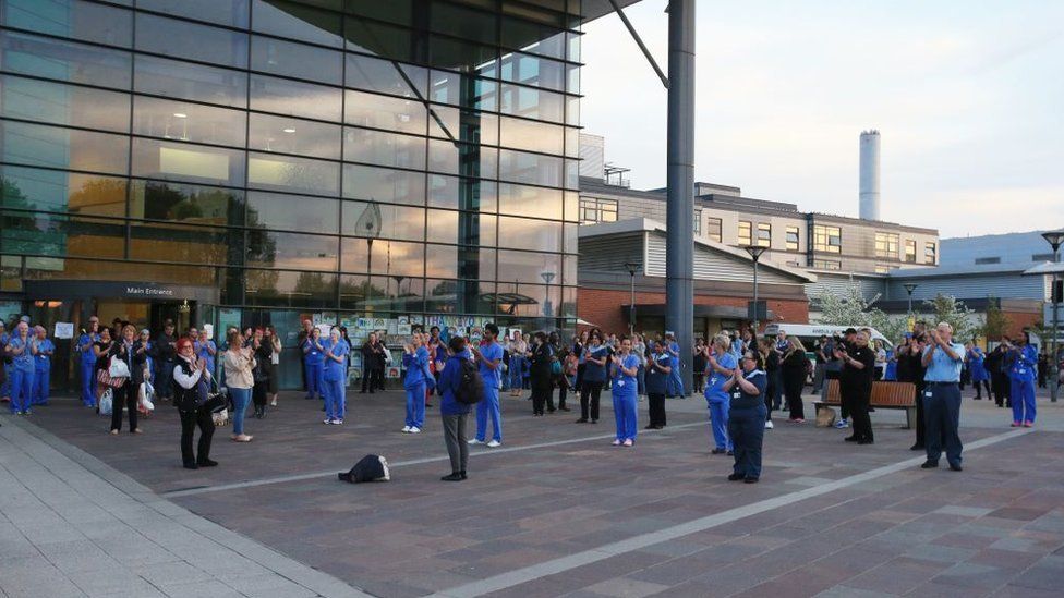 Coronavirus: 'We're giving our tour buses to the NHS' - BBC News